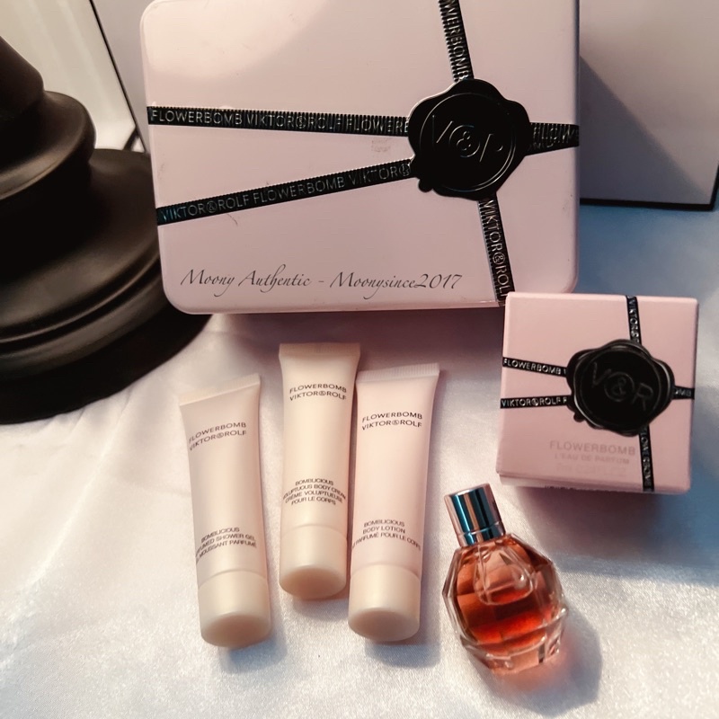 [ set mini ] Set Nước hoa Viktor & Rolf Flowerbomb EDP 7ml | Shopee ...