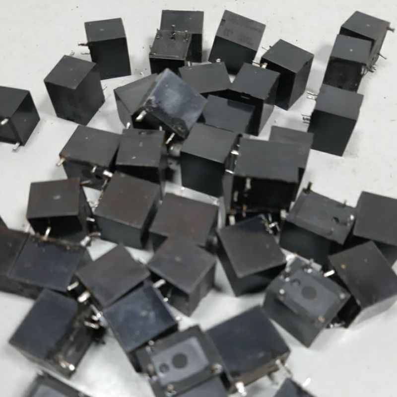 Role 12V 4 chân dòng 20A-16V, 5A-250V tháo máy-chưa sử dụng kích thước ...