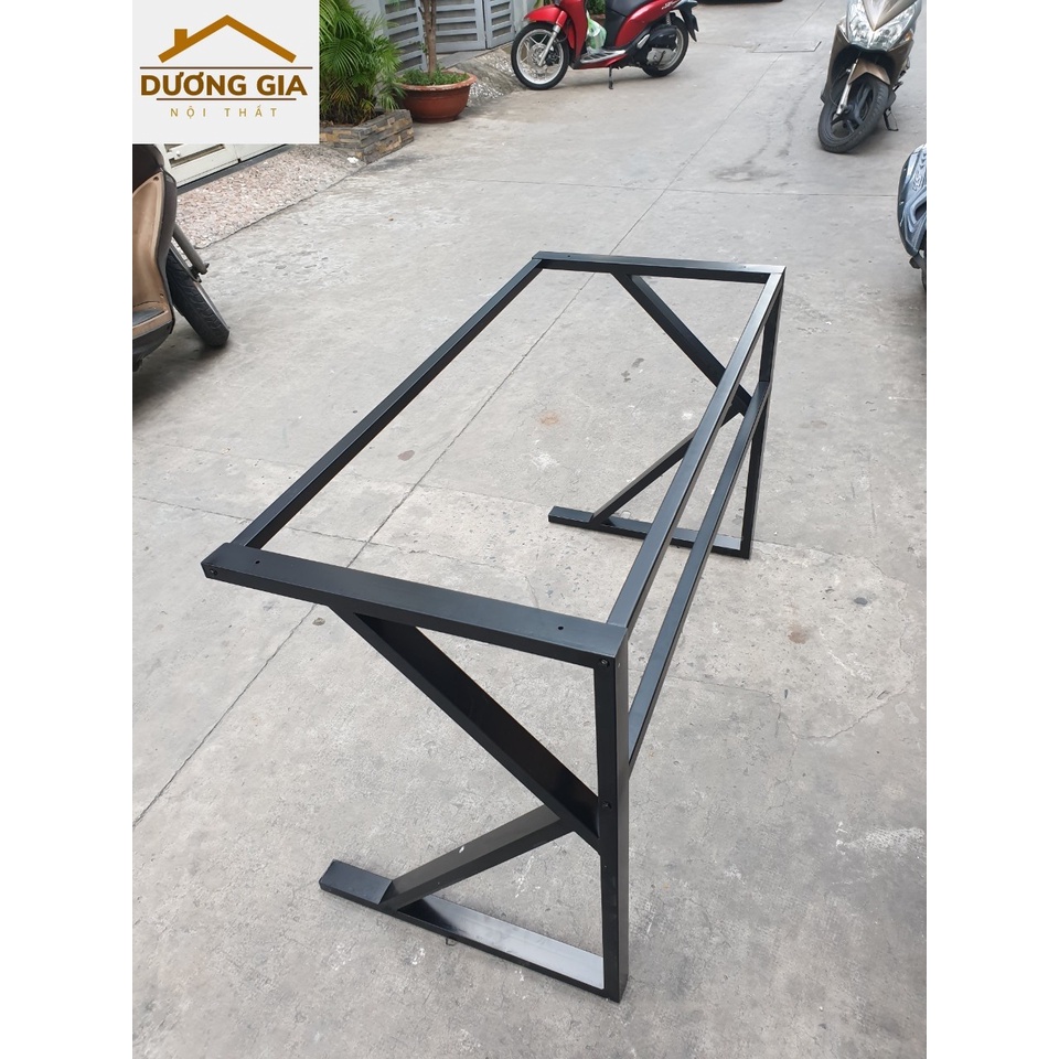 Bàn làm việc, bàn chân sắt, bàn chữ u, chữ k , chữ z giá rẻ | Shopee ...