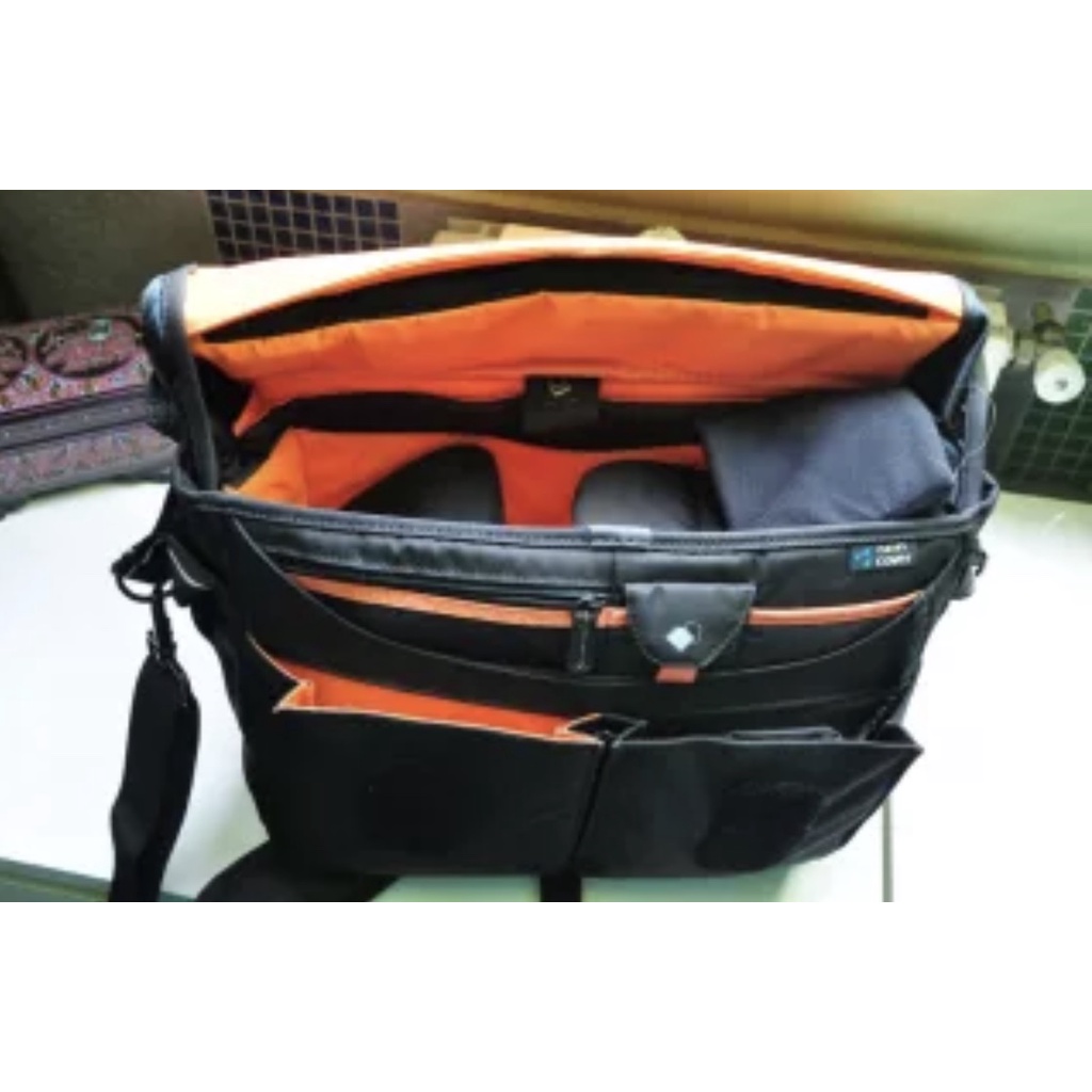 [ Brand New ] Túi đựng máy ảnh, máy tính Vanguard UP-Rise 33 chính hãng ...