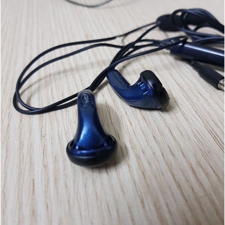 Tai nghe vido, nicehck chính hãng, nghe hay và êm vô cùng | Shopee Việt Nam