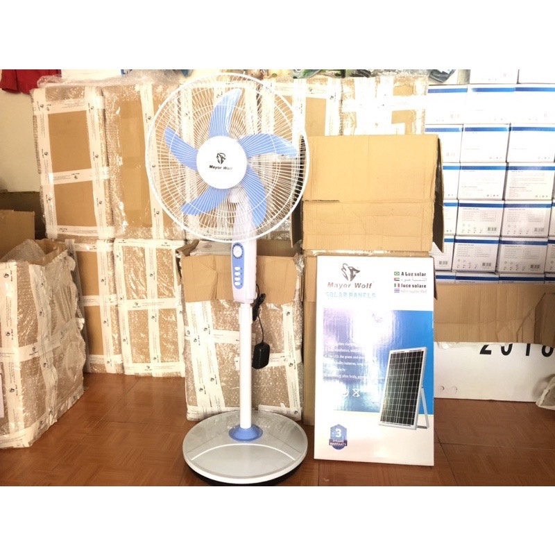 Quạt Tích điện MAYOR WOLF chính hãng sử dụng năng lượng mặt trời , có ...
