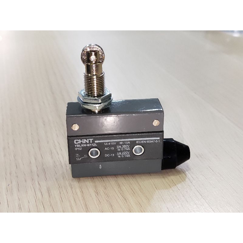 Công tắc hành trình YBLXW-6/11 Chint | Shopee Việt Nam
