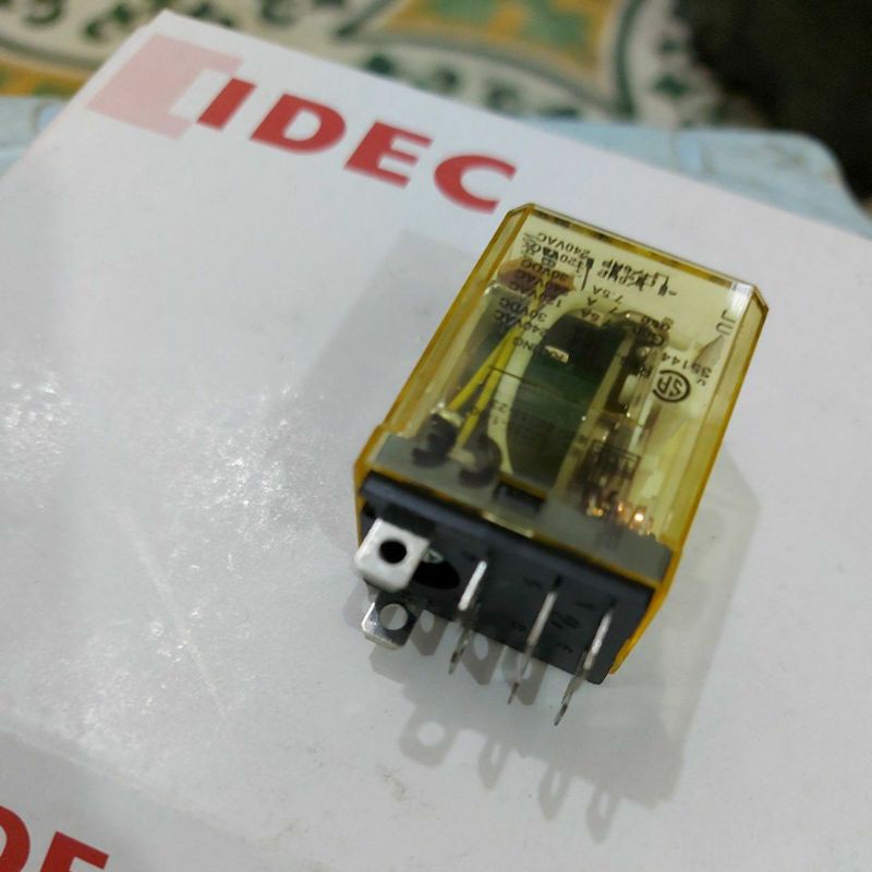 Rơ le trung gian IDEC 8 chân to RH2B-UL 12V 24V 220V 110V | Shopee Việt Nam