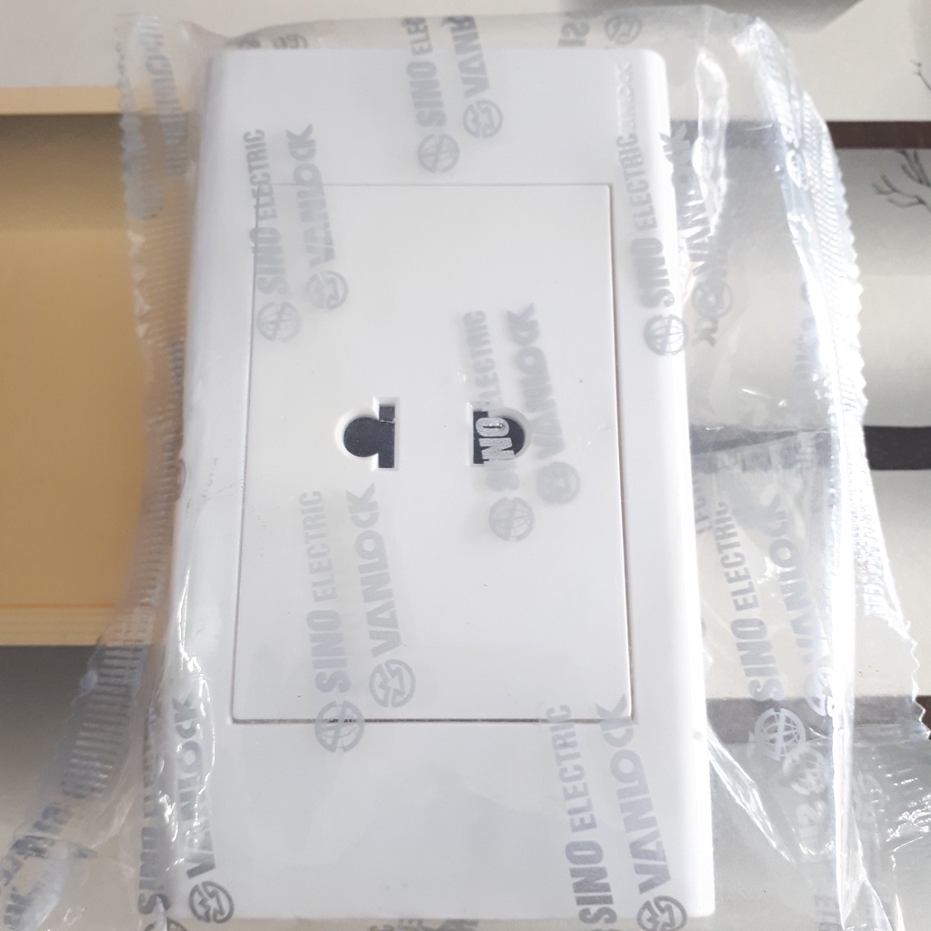 Ổ cắm đơn 2 chấu S18U - SINO VANLOCK | Shopee Việt Nam