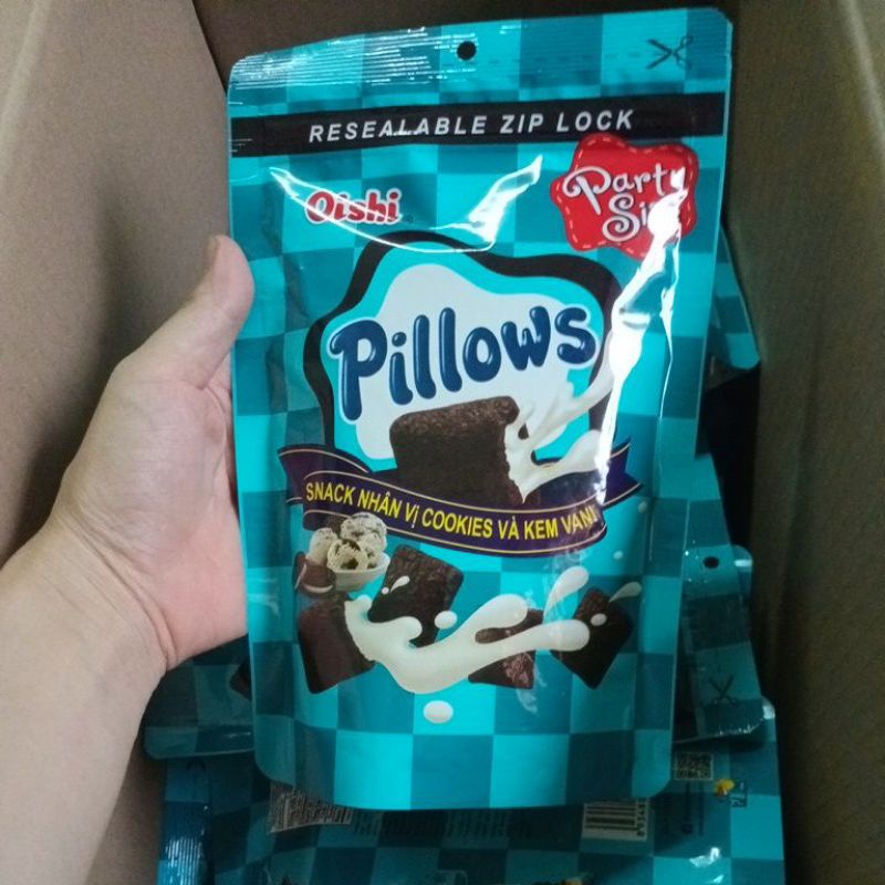 Bánh Snack Nhân Cookies và Kem Vani Oishi Pillows (85g) | Shopee Việt Nam