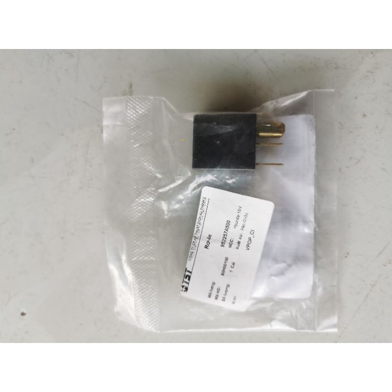 rơle 24v 5 chân 95225-7A500 hyundai omron | Shopee Việt Nam