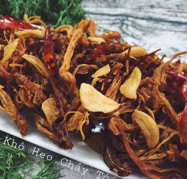 [FREESHIP 99K TOÀN QUỐC 500 GR Heo khô cháy tỏi thơm ngon | Shopee Việt Nam