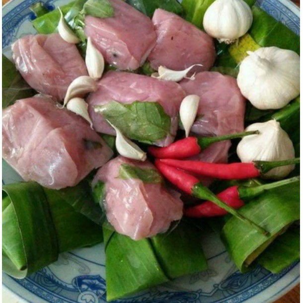 Hộp 10 chiếc nem chua siêu ngon | Shopee Việt Nam