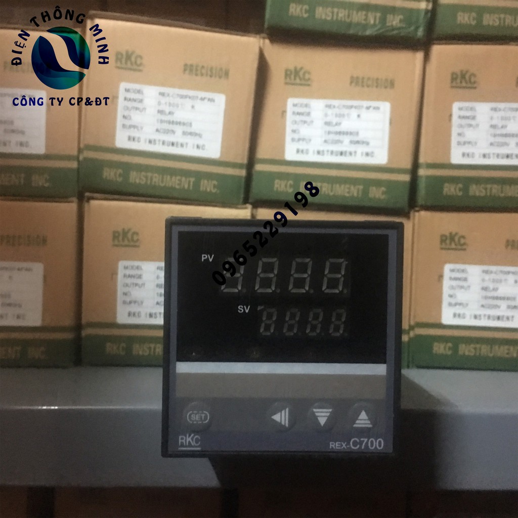 Bộ điều khiển nhiệt độ ( đồng hồ nhiệt độ ) RKC C700 mặt 72x72-75x75 ...