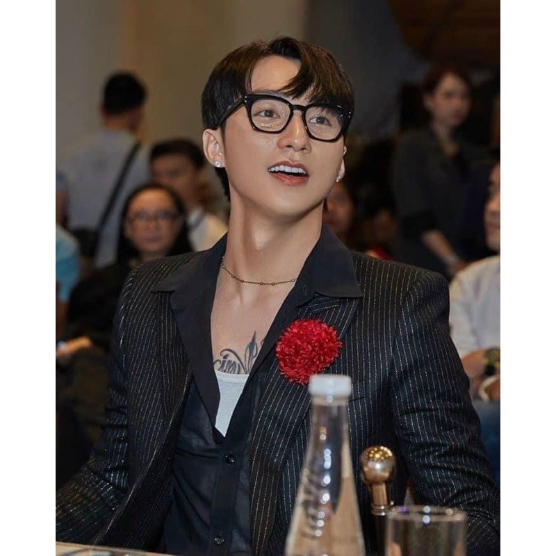 Mẫu Hót Gọng Kính Gucci Sơn Tùng Mtp Bản Víp Càng Lõi Thép Shopee Việt Nam