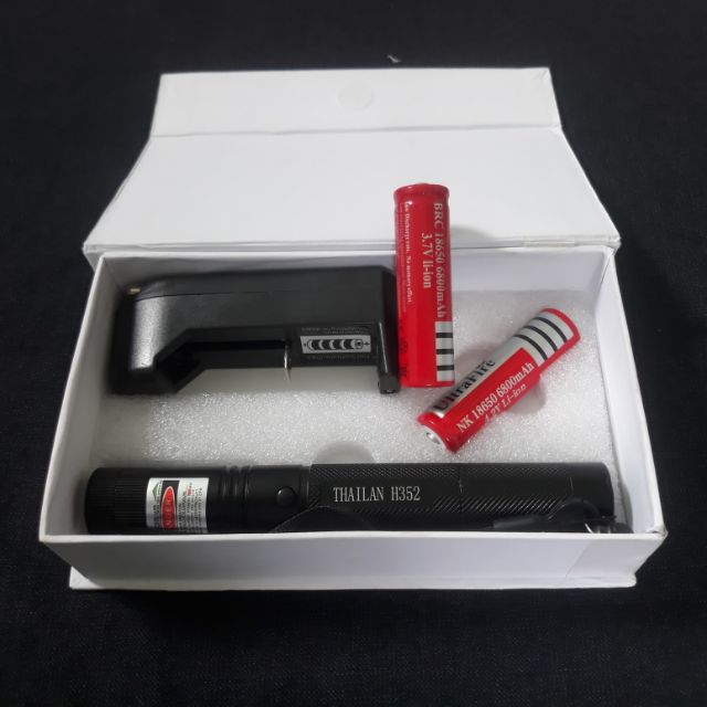 [Bộ 2 pin] Đèn laze 303 chiếu sao, chiếu tia thẳng .hộp đựng cũ ...