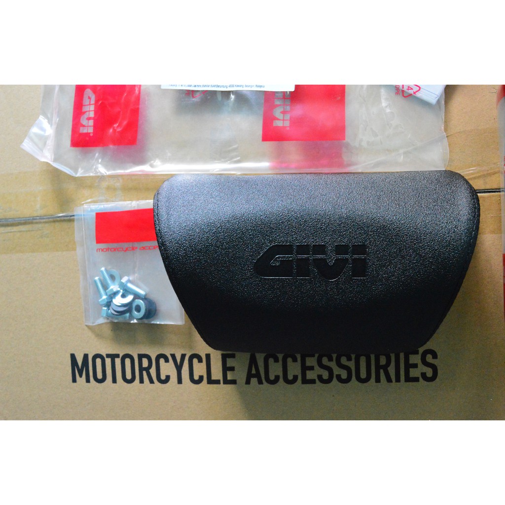 Gối tựa lưng Givi E88M gắn thùng, giúp thư giản khi ngồi sau xe, hàng mới chính hãng 100% ...