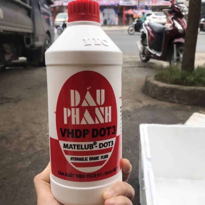 Dầu phanh VHDP DOT3, dầu thắng loại chai 1L | Shopee Việt Nam