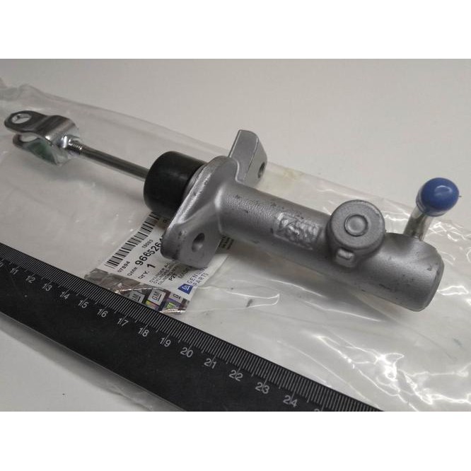 Tổng côn trên, xy lanh côn trên Aveo gentra 96652647 hàng chính hãng ...