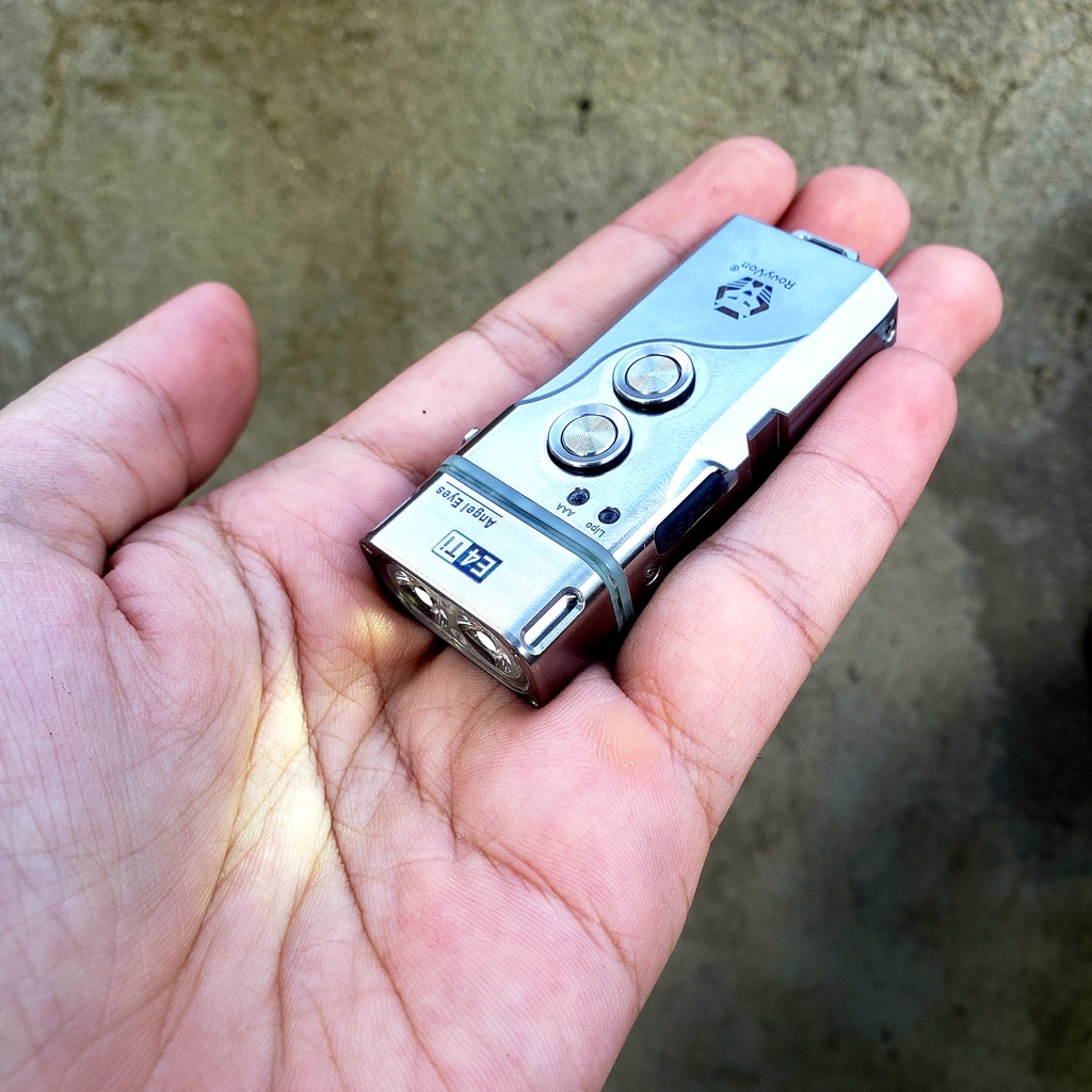 Đèn pin móc khóa Rovyvon E4 Titanium - Hybird Dual Battery | Shopee ...