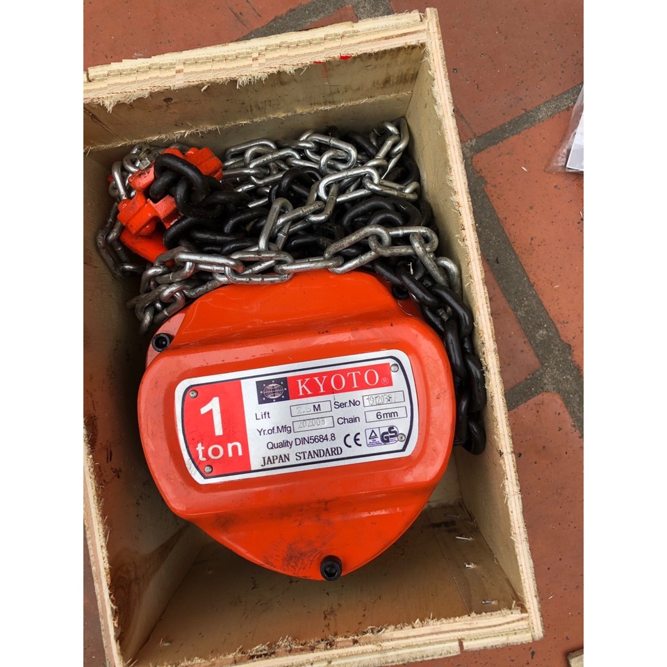 PaLăng Xích kéo tay Kyoto 1T 2.5m, dụng cụ nâng hạ hàng hóa kéo tay ...