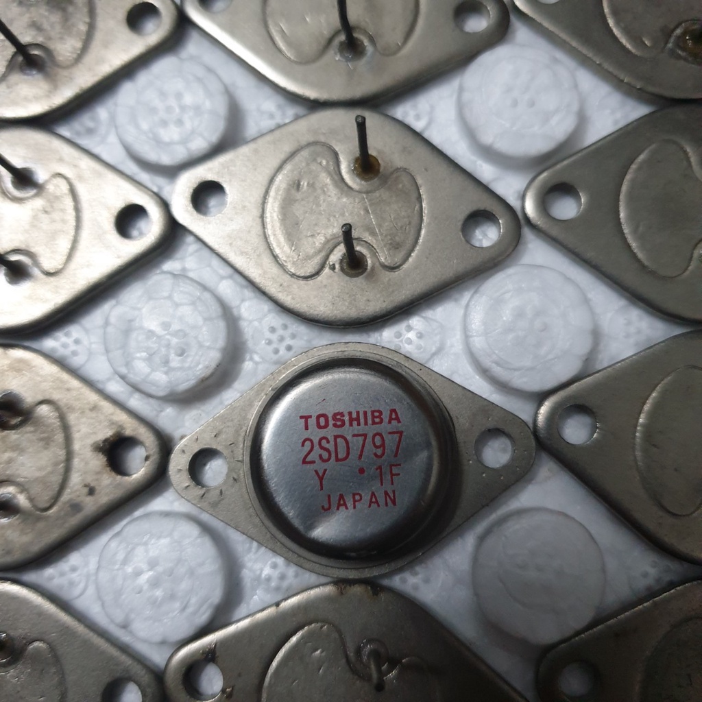 SÒ SẮT 2SD797 HÀNG THÁO MÁY CHÍNH HÃNG TOSHIBA | Shopee Việt Nam