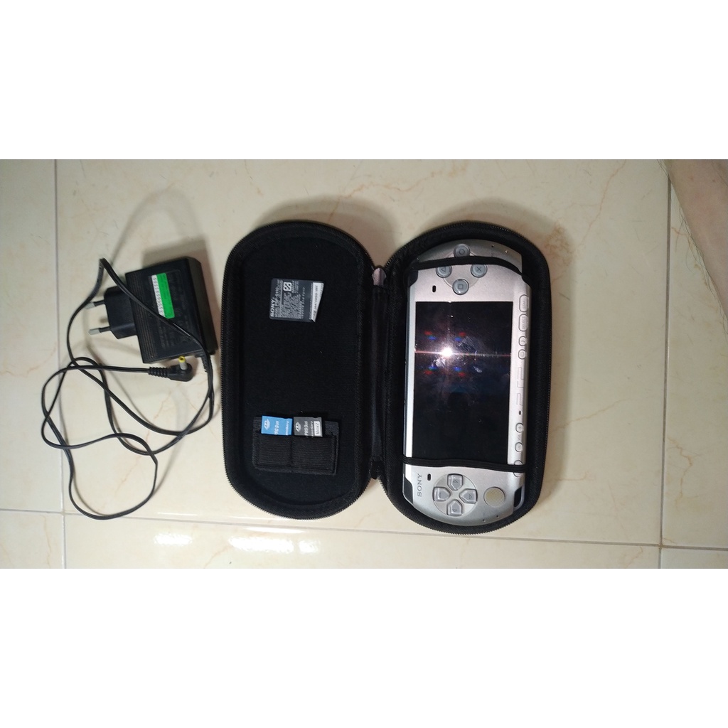 máy chơi game cầm tay Sony PSP 3000 tình trạng mới 99% chưa từng sửa ...