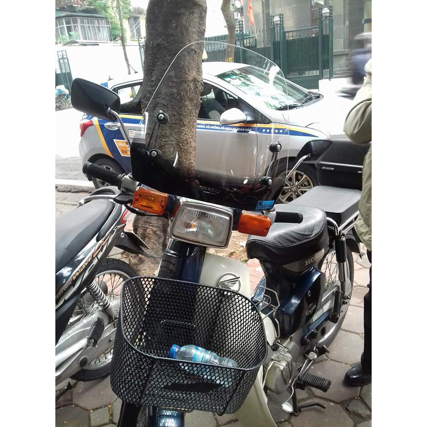 Kính chắn gió xe máy Honda Cup 82 | Shopee Việt Nam