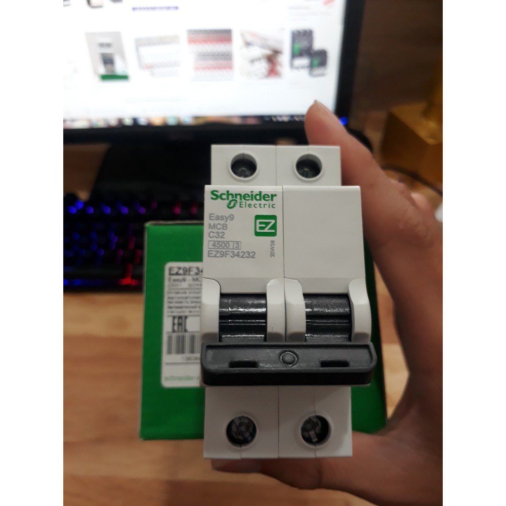 Cầu Dao MCB Schneider EZ 4.5kA 2P 230V[ HÀNG CHÍNH HÃNG ] Gía cạnh tranh - Uy tín - Bảo hành 1 ...