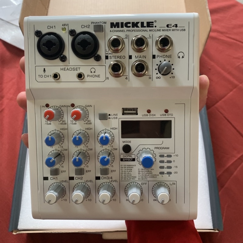 Bàn trộn âm thanh karaoke + Thu âm mixer E4 Bluetooth tích hợp 88 hiệu ...