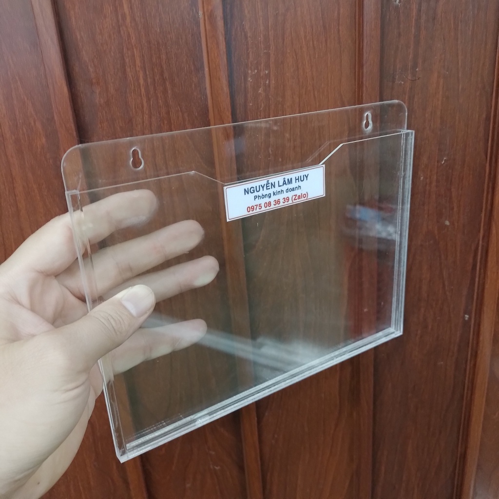 KHUYỄN MÃI - Kệ mica treo tường - Kệ checklist treo tường mica A5 ngang ...
