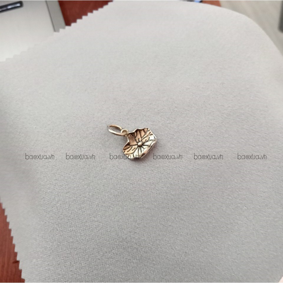 CHARM LÁ SEN S990 | Shopee Việt Nam