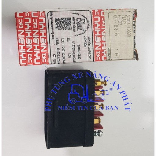 Giắc cấm ba pha 30A 250 V 37010-10890 (giắc cấm đực)| PHỤ TÙNG XE NÂNG ...