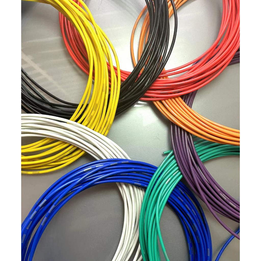 Cuộn Dây Điện 5M / Roll 0.5M2 Sử Dụng Điện Áp Thấp Cho Dây Điện automobile AVSS is an electrical ...