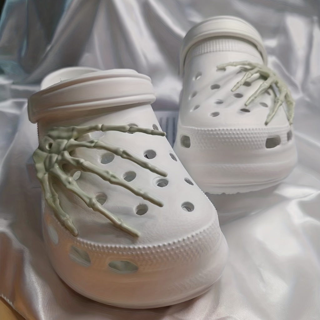 Bộ 2 Miếng sticker dép crocs( KHÔNG KÈM DÉP )Jibbitz, charm gắn sục ...