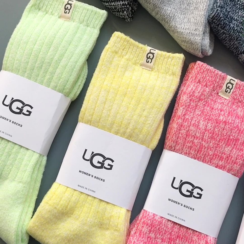 2025 UGG nữ ống giữa tất vải nhãn tất màu trơn thời trang và đơn giản ...