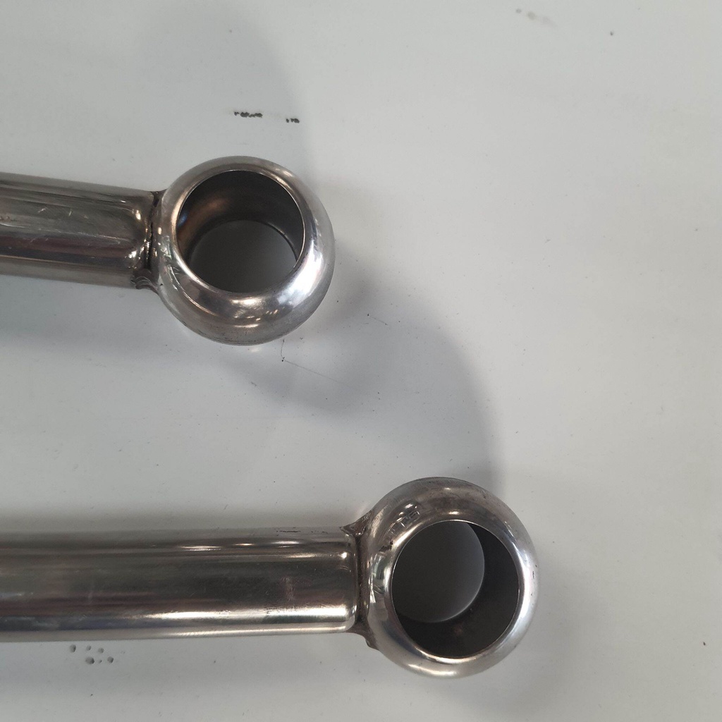 Bộ combo 2 bass inox xỏ ống bắt tường ra 20cm , có chống ke chắc chắn ...