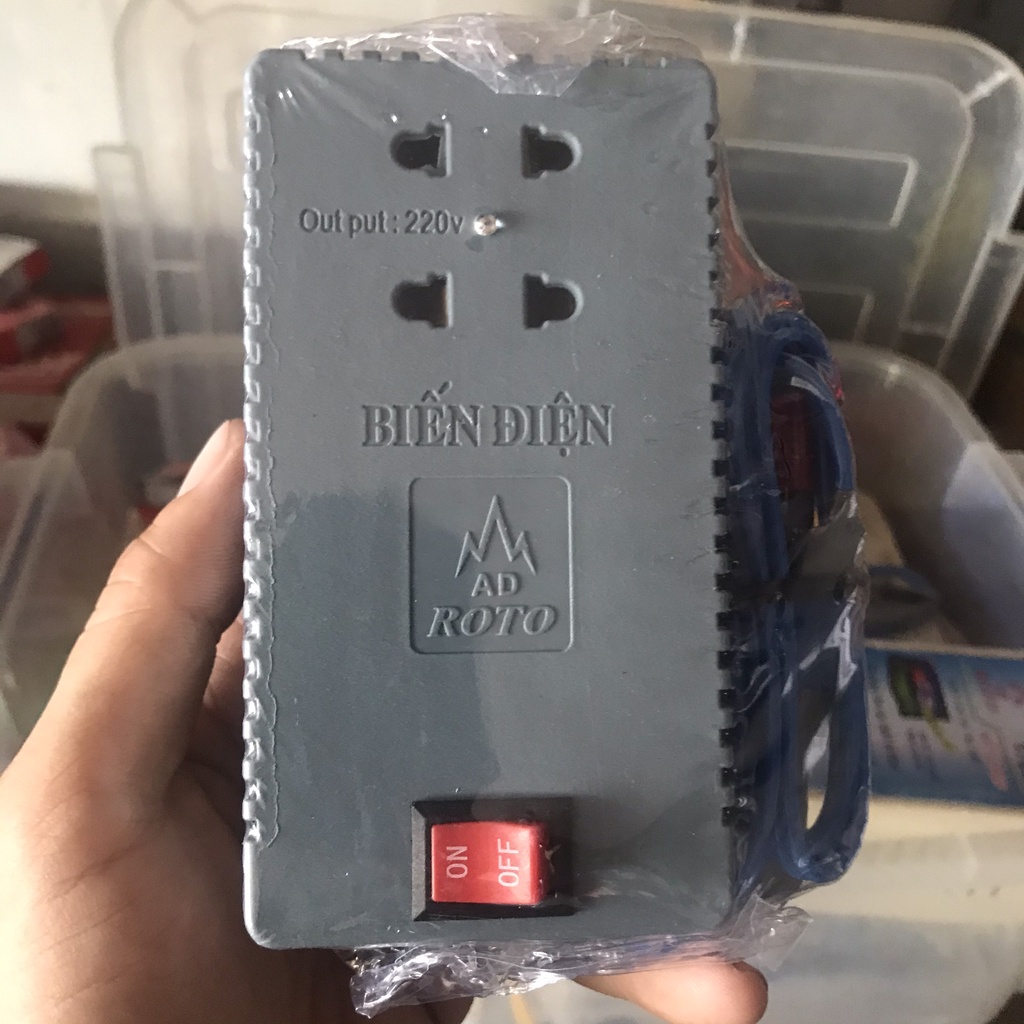 Bộ chuyển đổi dòng điện bình acquy 12v sang 220v công suất 60w | Shopee ...