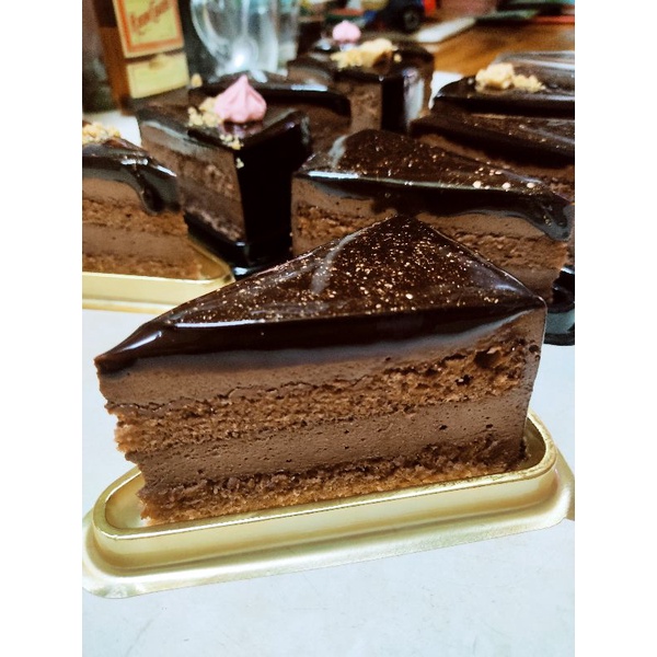 Bánh chocolate Mousse Cake | Shopee Việt Nam