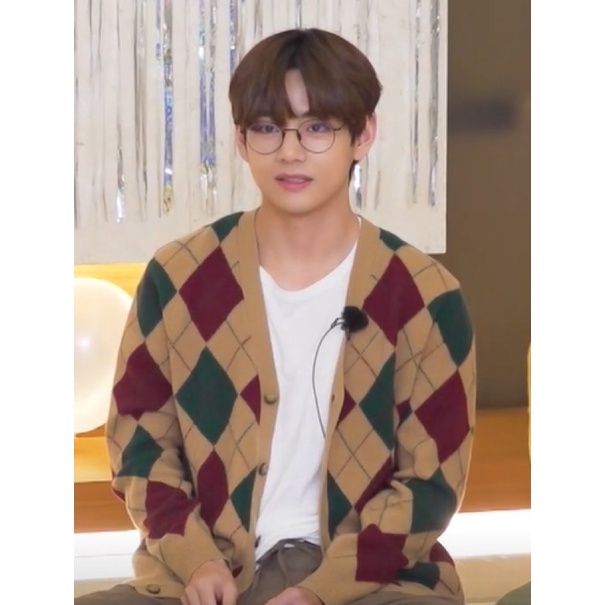 [ĐANG VỀ THÊM] Áo cardigan cheap moment Taehyung/V (BTS) - đủ bill ...