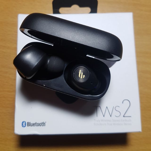 Tai nghe không dây Edifier TWS2 - 12h nghe - hộp sạc từ tính | Shopee Việt Nam