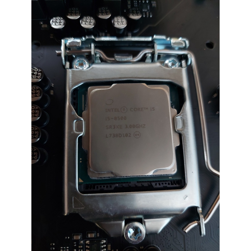 Vi xử lý Intel core i7 8700K, i5 8500 cũ | Shopee Việt Nam