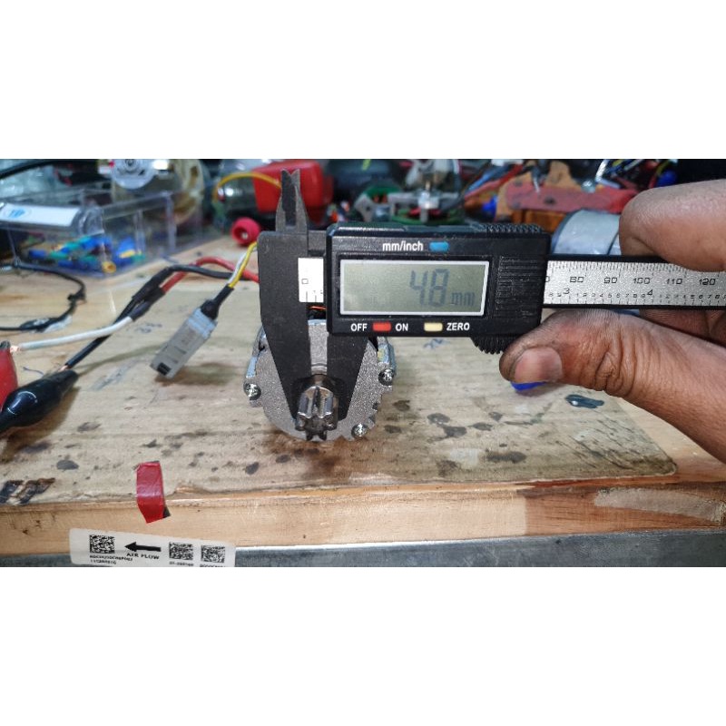 Motor BLDC liền điều tốc Ryobi, DC không chổi than, kích thước tương ...