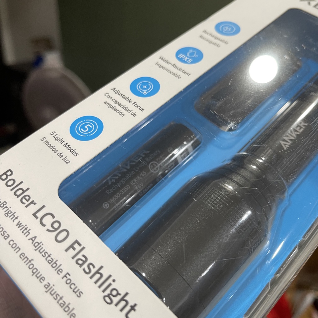 Đèn pin LED siêu sáng ANKER Bolder LC90 FlashLight T1420 900Lm - Hàng ...