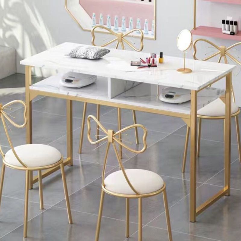 30+ bàn làm nail đẹp được thiết kế hiện đại