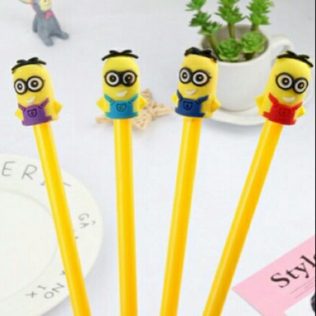 Bút bi nước Minion | Shopee Việt Nam