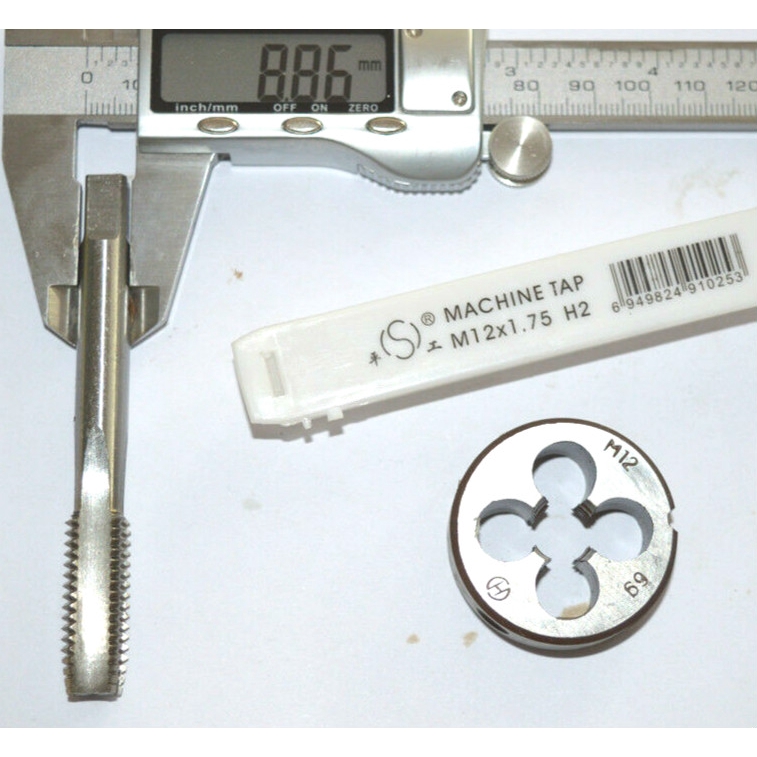 Một bộ Tap and Die M12 × 0.75 M12 × 1.0 M12 * 1.5 Tap and Die Set HSS ...