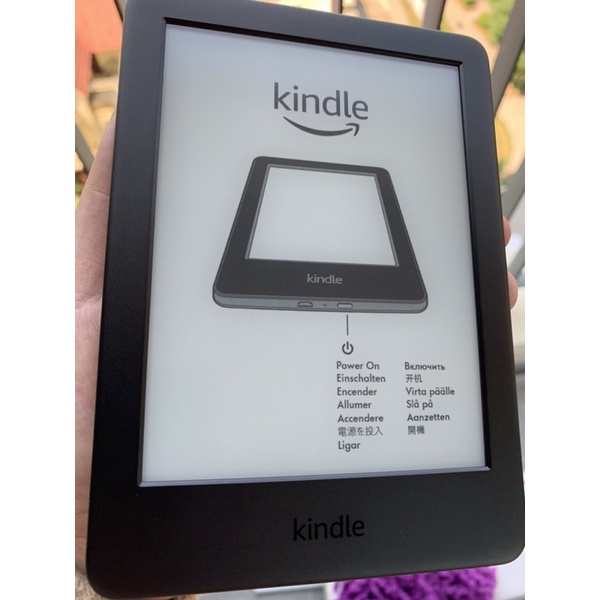 Máy đọc sách Kindle Basic 10 (Tặng bao da + kho sách) | Shopee Việt Nam