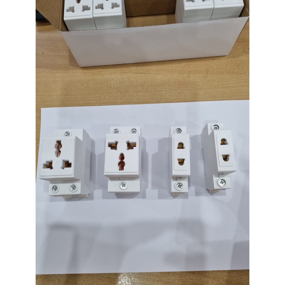 Ổ Cắm Điện 2 Chấu Và 3 Chấu Lắp Thanh Cài Rail | Shopee Việt Nam