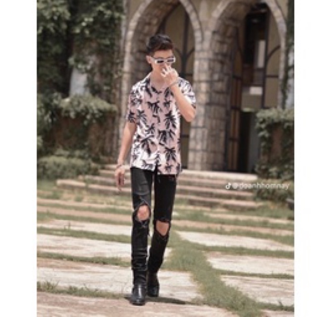Quần Jeans Nam AMIRIi Streetwear, Màu Đen Chất Liệu Co Dãn, Lỗ Rách Lớn ...