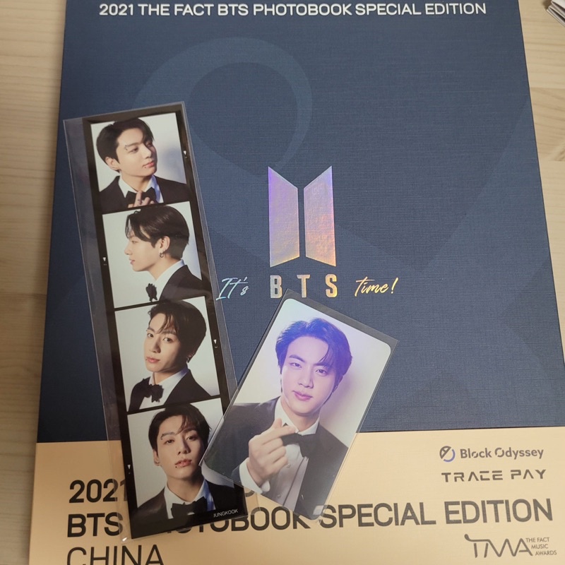 THE FACT PHOTOBOOK BTS CHINA VER | Shopee Việt Nam