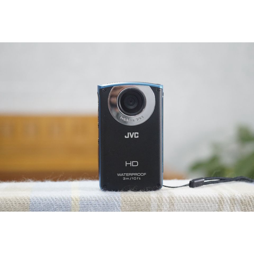 Máy quay phim JVC Picsio GC WP10, Máy quay phim chống nước JVC Picsio ...