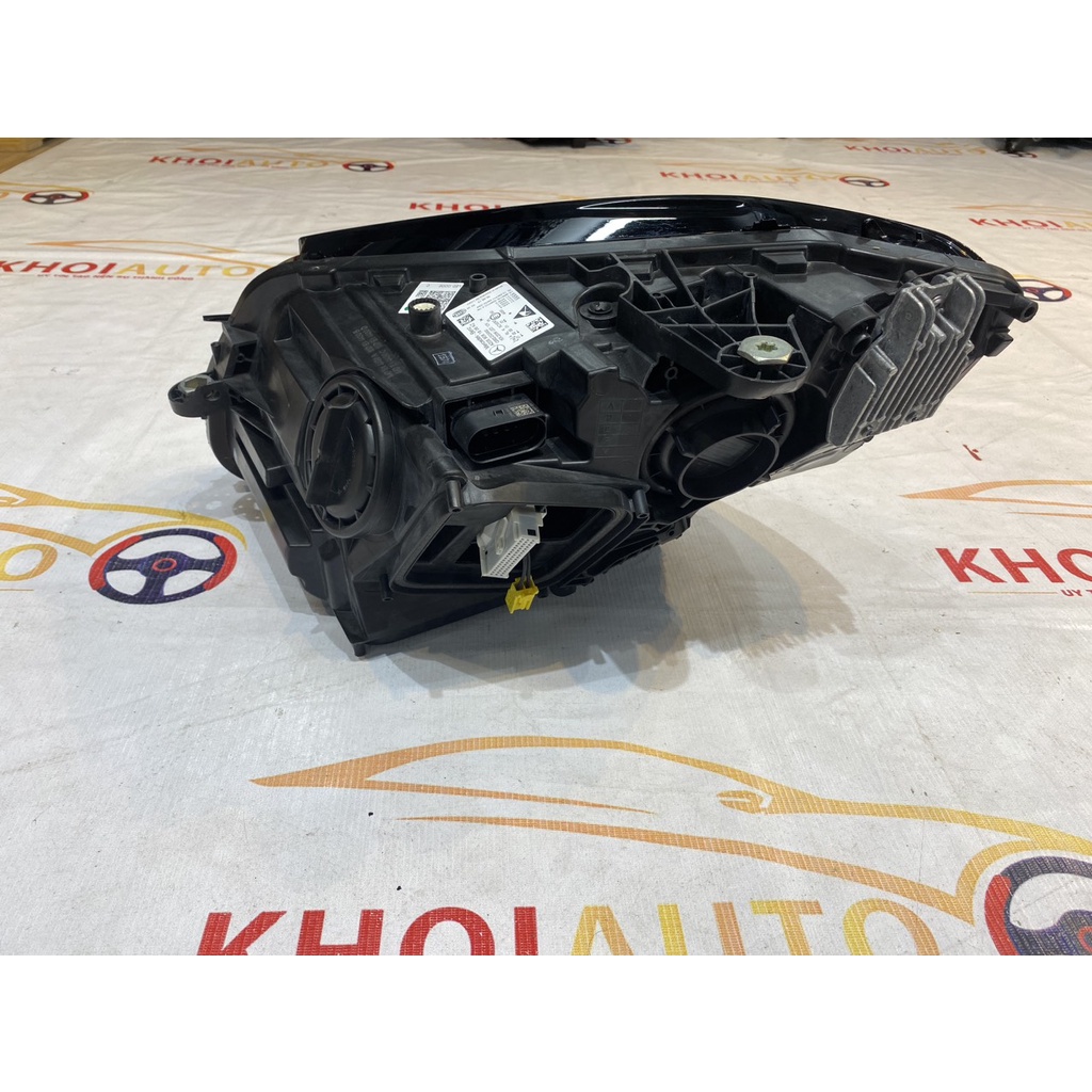 Pha Mercedes W205 2020 C300 AMG Vế Phải (RH) A2059064206 | Shopee Việt Nam