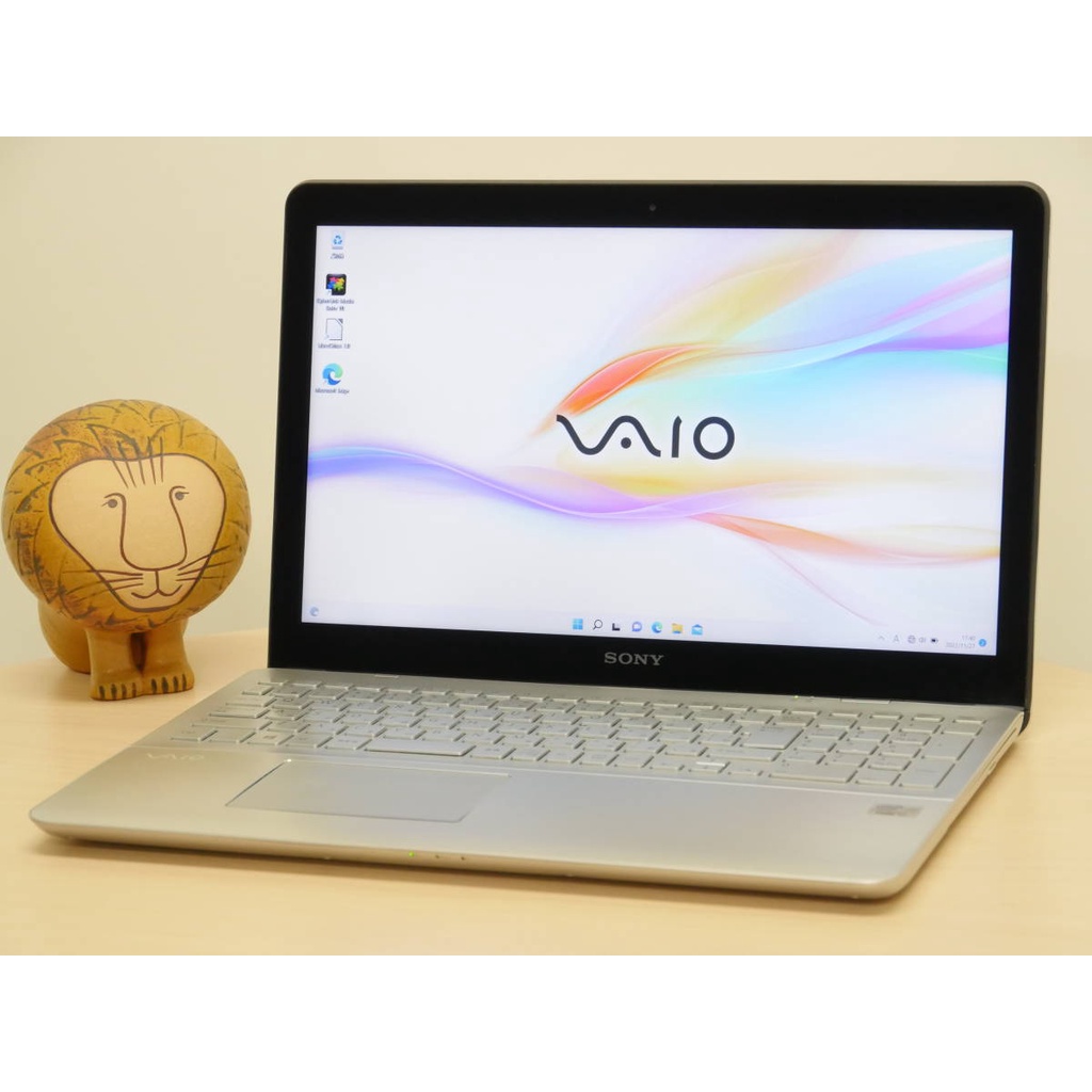 Laptop Sony Vaio SVF15A Core i7, 8gb ram, 256gb SSD, 15.6” Full HD cảm ...